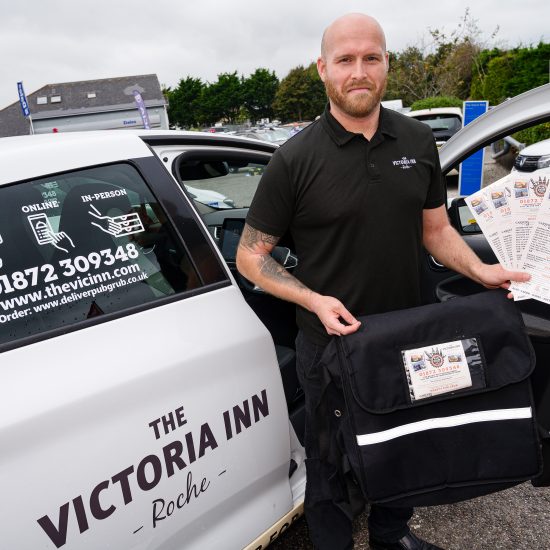 The Victoria Inn – Roche restaurant and pub